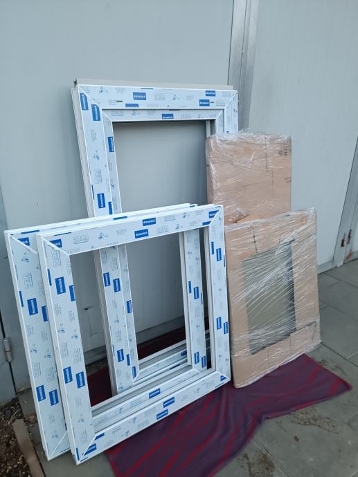 Prodan nova PVC okna