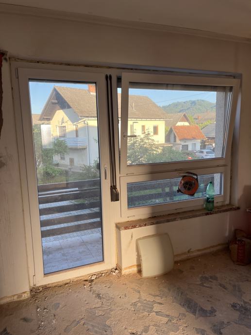 PVC okno in balkonska vrata