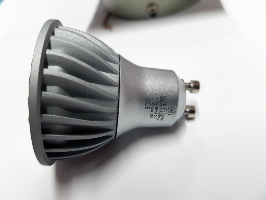 Fleksibilna stenska svetilka Esto z stikalom grlo GU10 Inox LED