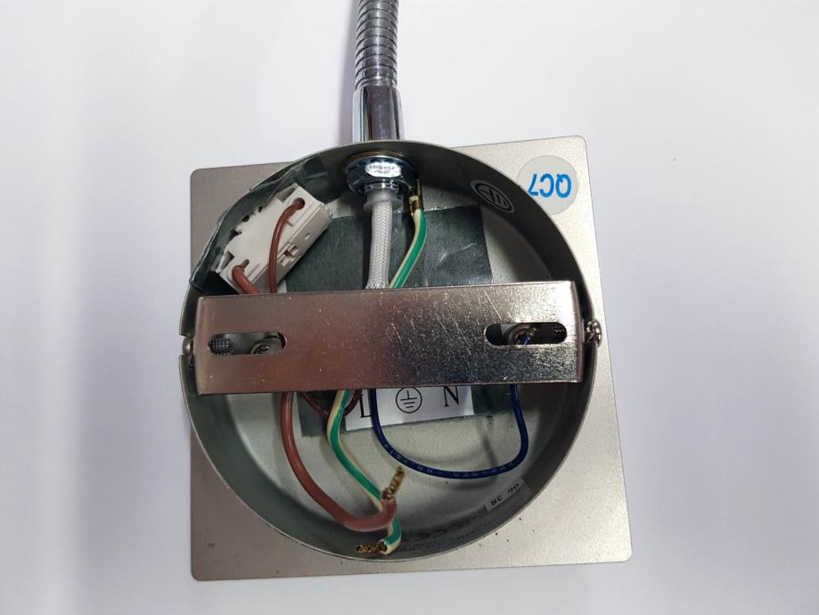 Fleksibilna stenska svetilka Esto z stikalom grlo GU10 Inox LED