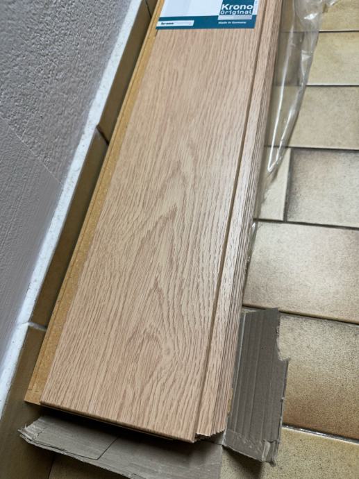Stenska / stropna obloga Krono Original Design izgled hrasta 16m2