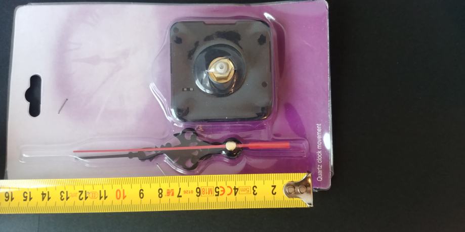 Mehanizem za stensko uro