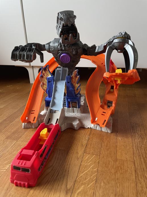 Hot Wheels Nitrobot Attack Trackset igralni set