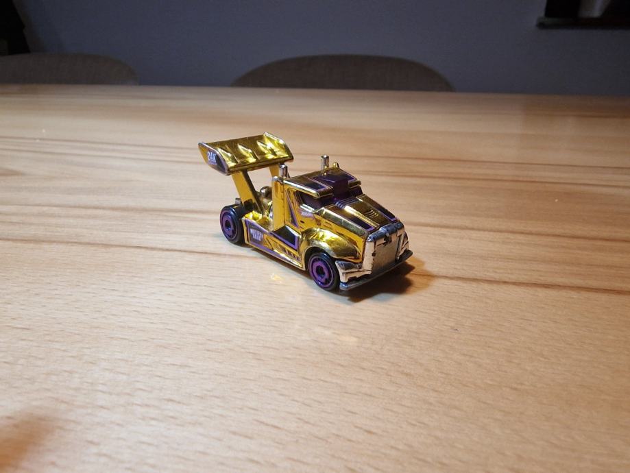 Hot wheels Rig Storm Gold Edition Rare