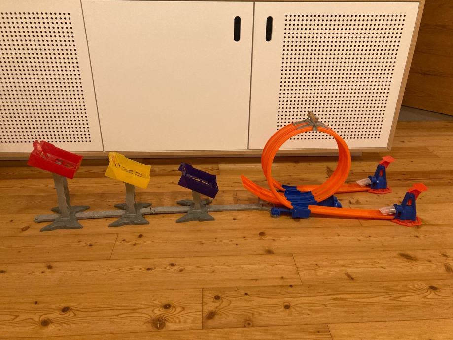 Hot wheels super score speedway