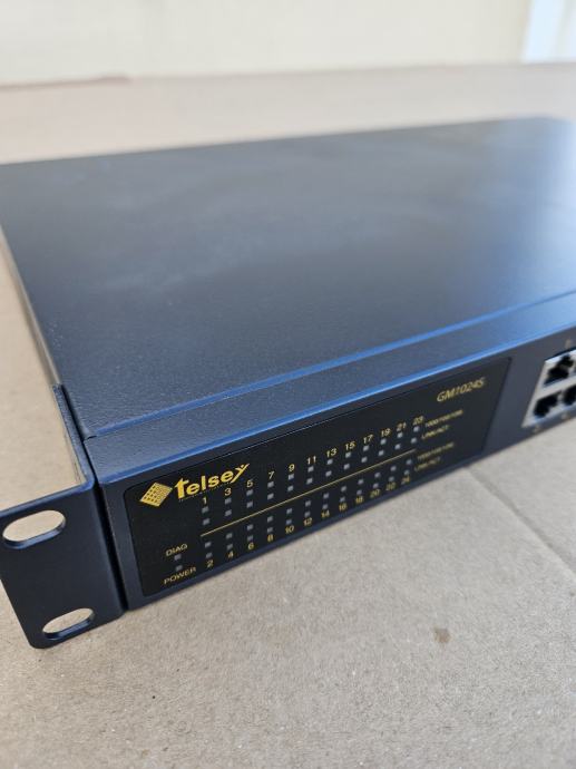 24 port gigabit switch Telsey + 4 X SFP
