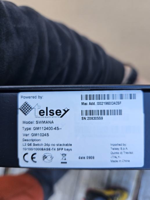 24 port gigabit switch Telsey + 4 X SFP