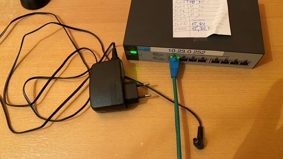 HP ProCurve 1810-8G (J9802A), Switch, mrežno stikalo