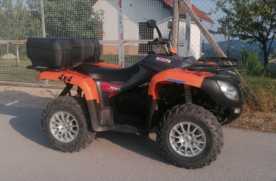 Druge znamke DINLI 700 Jet po ver 700 cm3, 2010 l.
