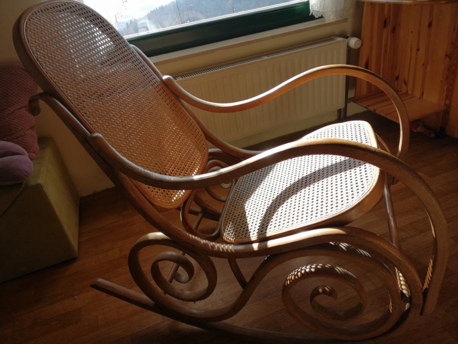 STARINSKI LESENI GUGALNIK (gugalni stol)