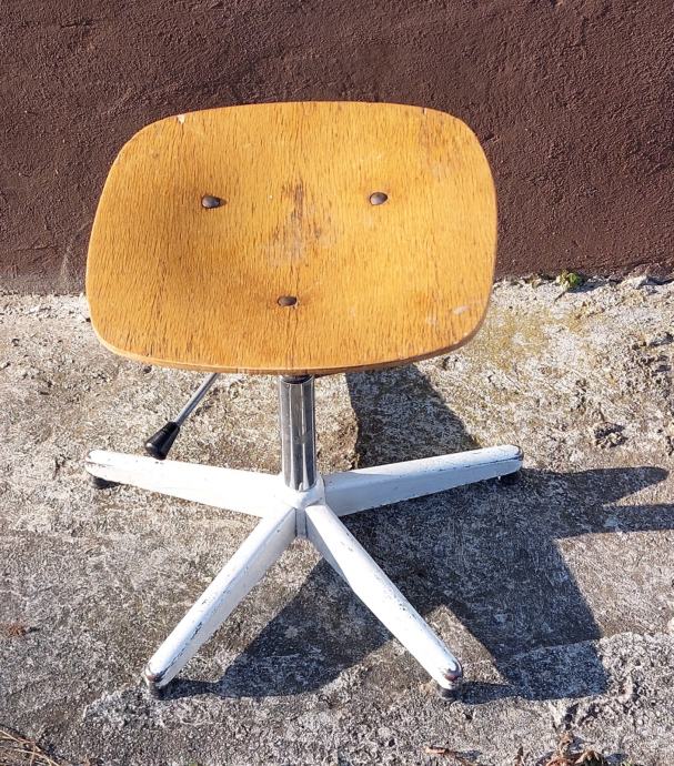 Vrtljiv stol, Stol Kamnik, retro stol, industrijski stol, vintage stol