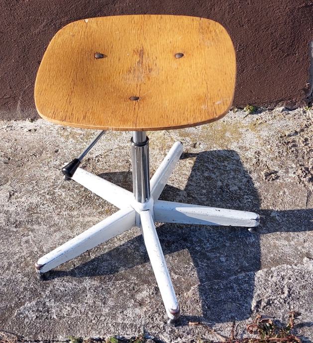 Vrtljiv stol, Stol Kamnik, retro stol, industrijski stol, vintage stol