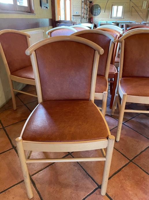 leseni gostinski stoli