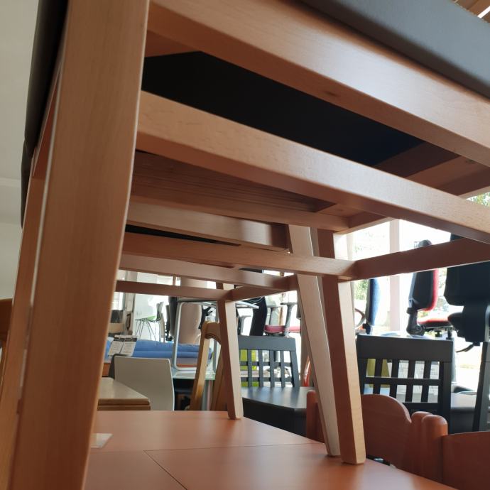 STOL BUKEV MASIVA BARVA BUKEV,HRAST NATUR,ČEŠNJA,JELŠA,WENGE