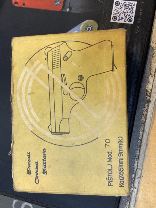 POLAVTOMATSKA PIŠTOLA CRVENA ZASTAVA M70 KAL.7,65