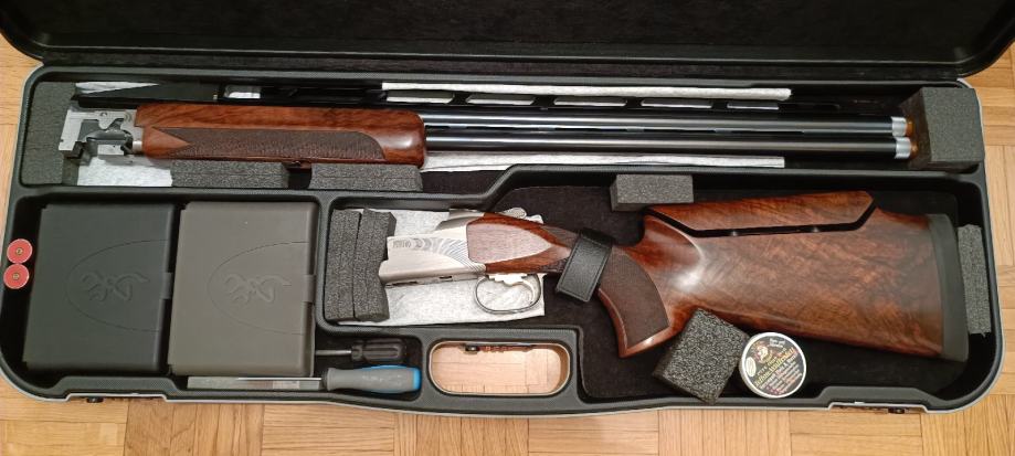 Trap puška, Browning B725 Pro Trap High Rib