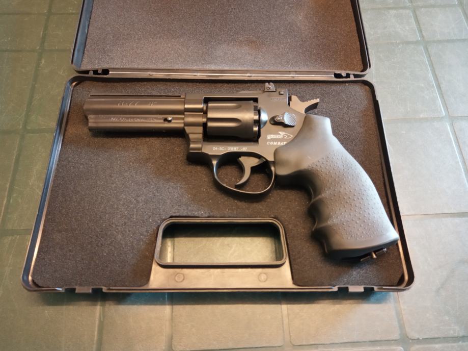 Zračni revolver Gamo R 77 odlično ohranjen