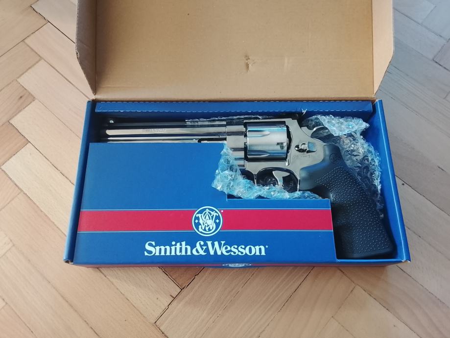 Zračni revolver Umarex Smith&Wesson 629 Classic 4.5mm na CO2