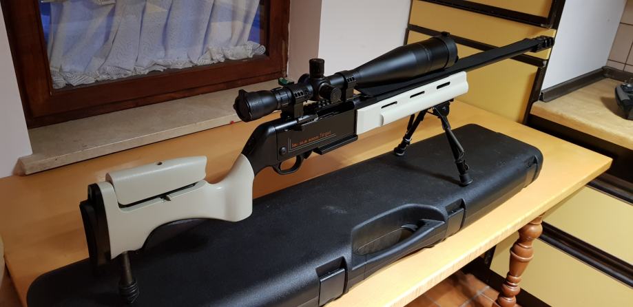 HECKLER & KOCH SLB 2000 target .308 win + KONUS M30 8,5-32 x 52