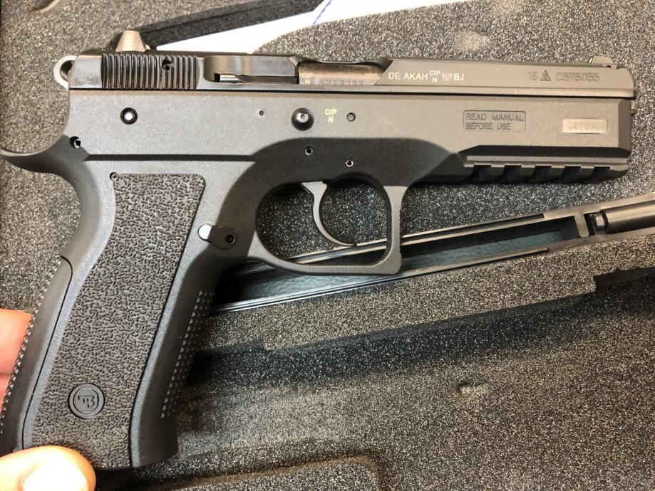 Polavtomatska pištola CZ 75 SP -01 PHANTOM 9x19