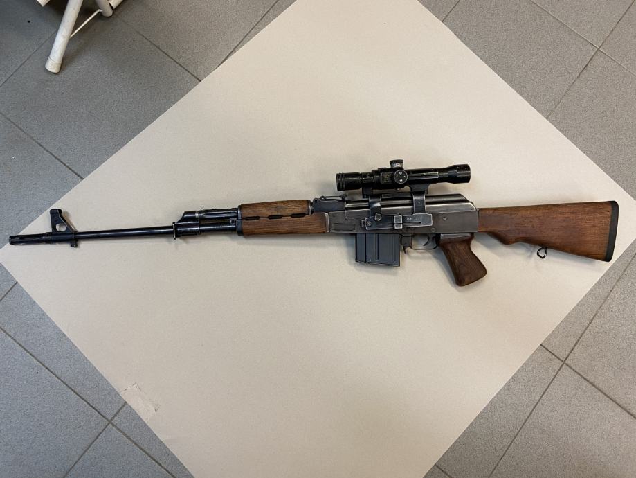 Polavtomatska puška Crvena Zastava M 76 kal. 8x57JS+Zrak str. daljnog