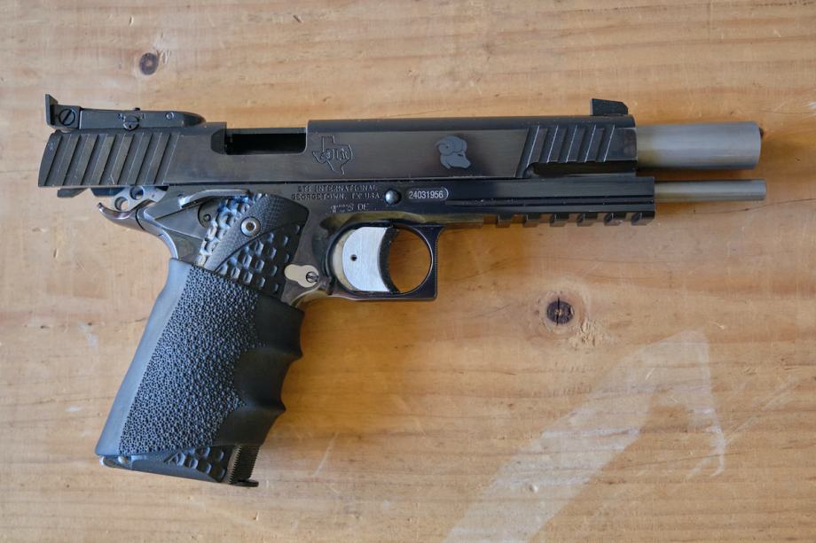 PRODAM PIŠTOLO STI TARGETMASTER 1911