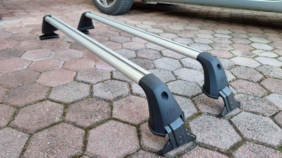 Strešni prtljažnik za Toyoya Corolla 2017