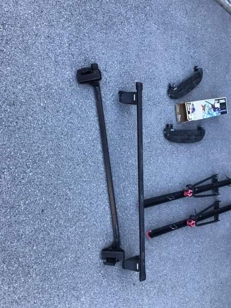 Thule 853 strešni nosilci
