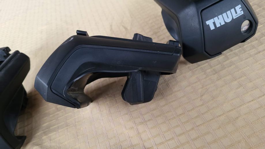 Thule Osnovne noge 7104 - Evo Raised Rail