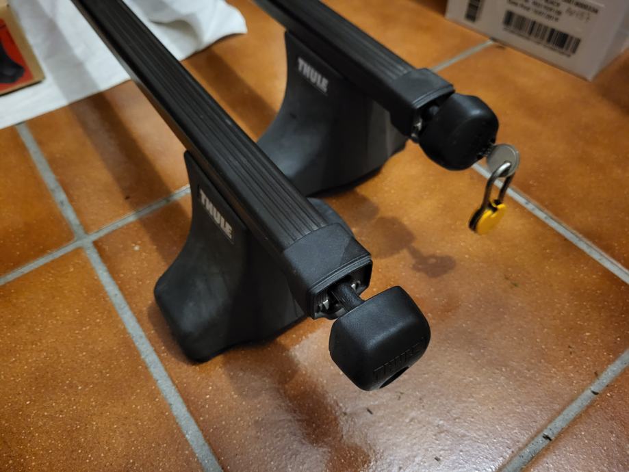 Thule Rapid System 750 in prečke 853-2341-07, 120 cm