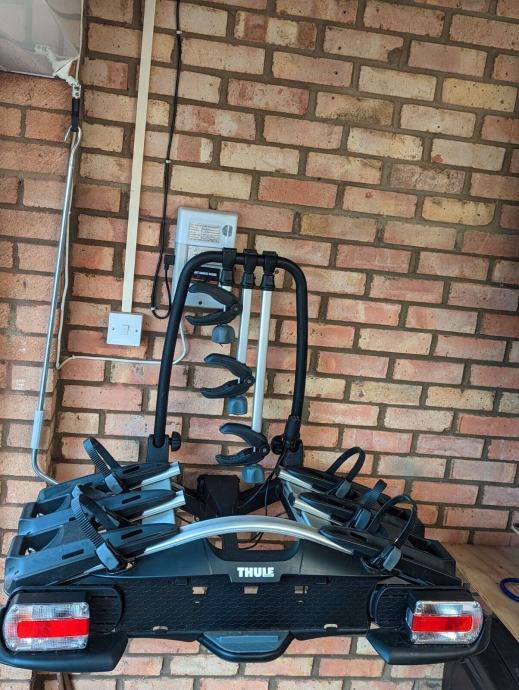 Thule VELOCOMPACT 927 nosilec koles za kljuko