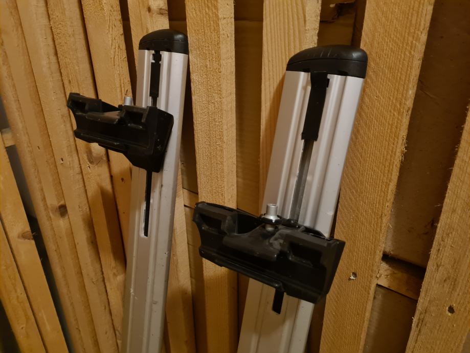 Thule wingbar Evo 7113 - 127cm + Evo Flushrail + Kit (Audi A6)