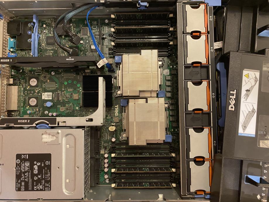 Dell R710 80GB RAM 2xE5620 6x3000GB SAS