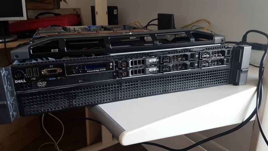 DELL R715 SERVER (Strežnik) - Prodam