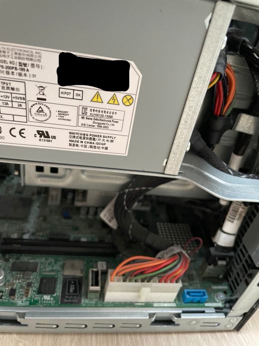 HP ProLiant MicroServer Gen8 (Intel Xeon E3-1260L, 2.4GHz, 16GB RAM)
