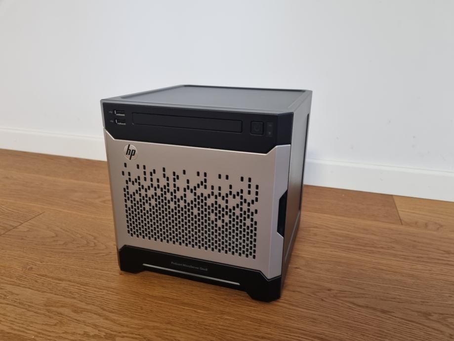 HP ProLiant MicroServer Gen8 (Xeon E3-1240 v2, 16GB ECC, 6 TB+250 GB)