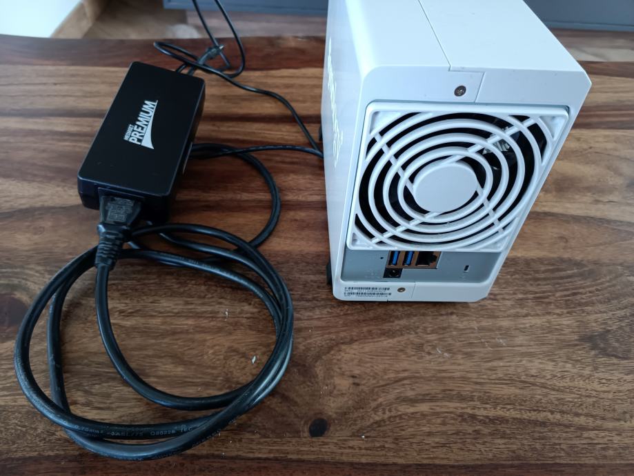 NAS Synology DS-216J, 2x 640Gb