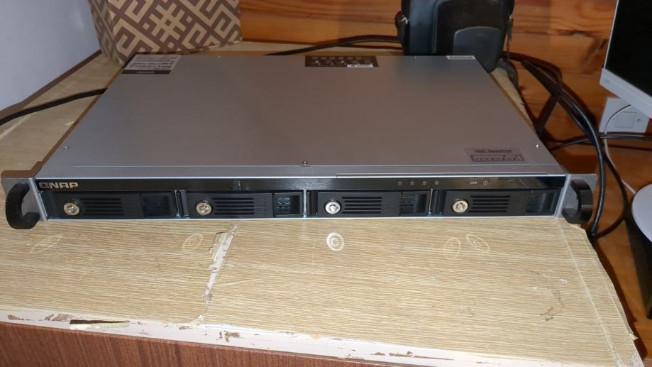 QNAP TR-004U 1U rackmount razširitvena enota USB 3.2 Expansion TR-004