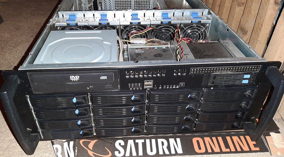 Strežnik Chenbro/Supermicro, 12 jeder, 32GB RAM, 16x3,5 HDD