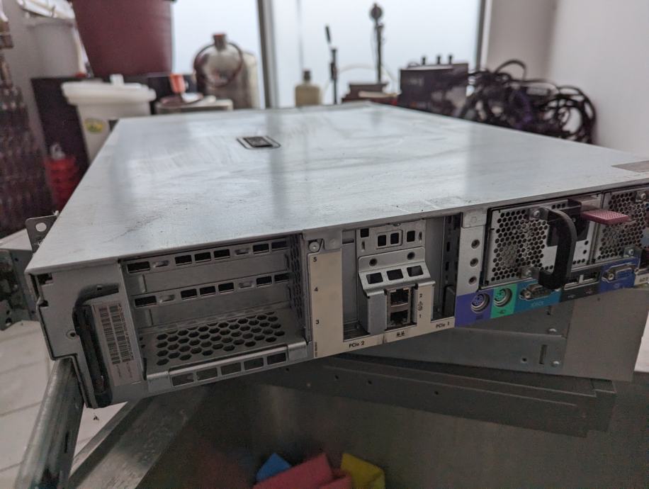 Strežnik HP Proliant R3000 RX, HP DL380G5 E6580 1P