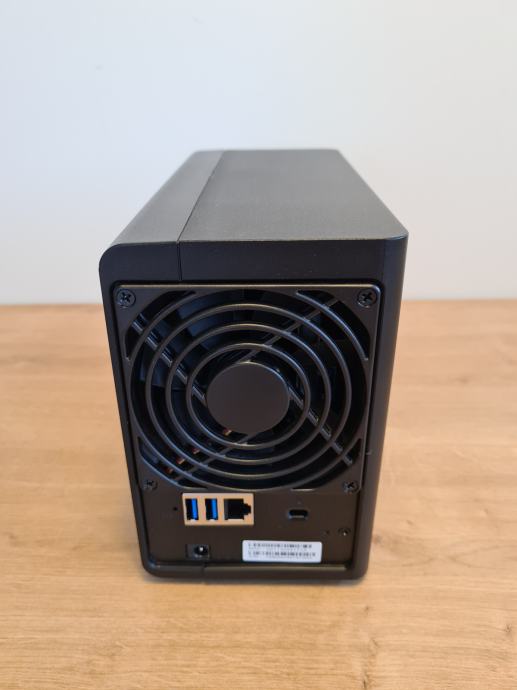 Synology DS216