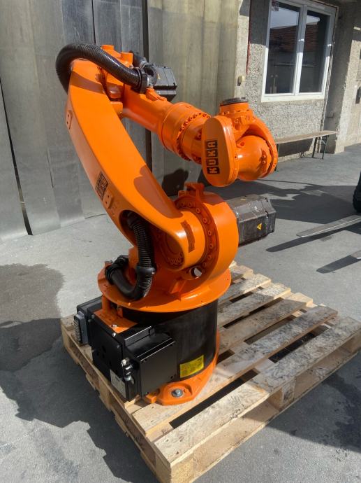 Kuka kr16 industrijski robot