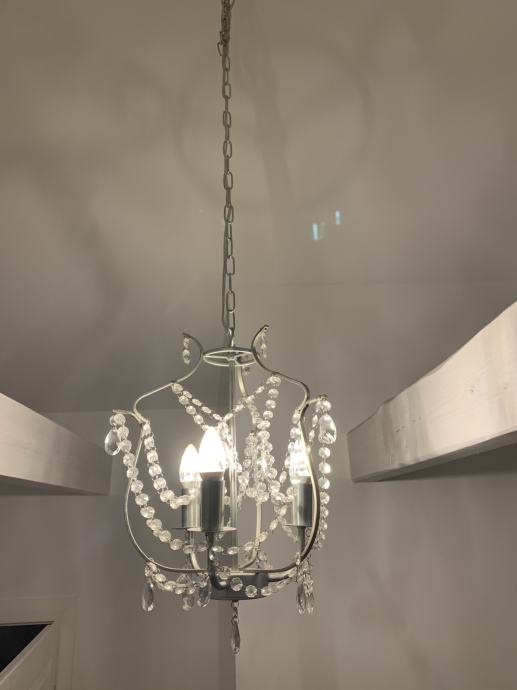 Lestenec Ikea z žarnicami