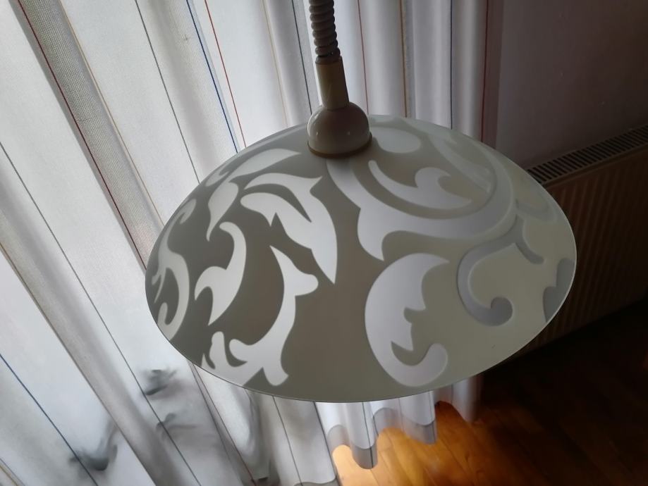 Prodam stropno svetilo/ luč/ lestenec/ luster/ svetilka