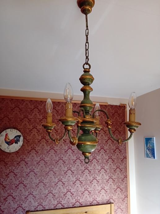 Starinski baročni lestenec