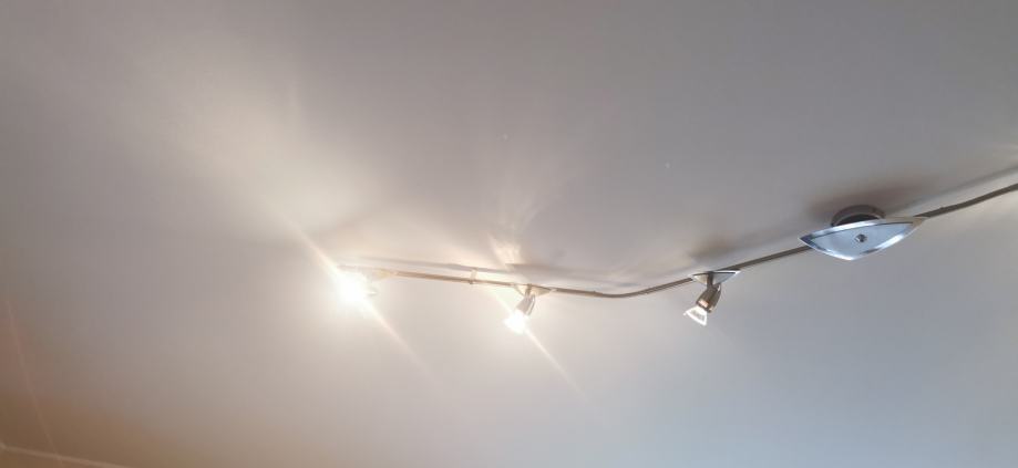 STROPNI REFLEKTOR LESTENEC