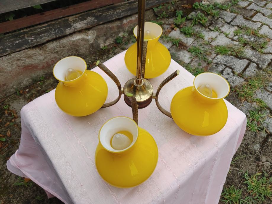 Vintage lestenec -luster 60. leta prejšnjega stoletja