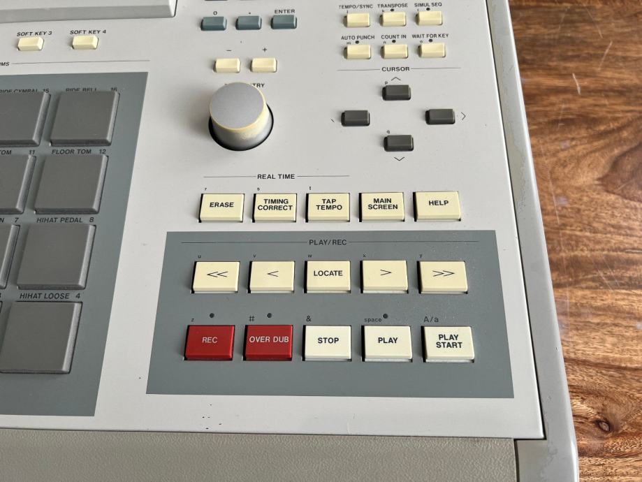 Akai MPC 3000, LED Display, SD Cardreader, 230Volt