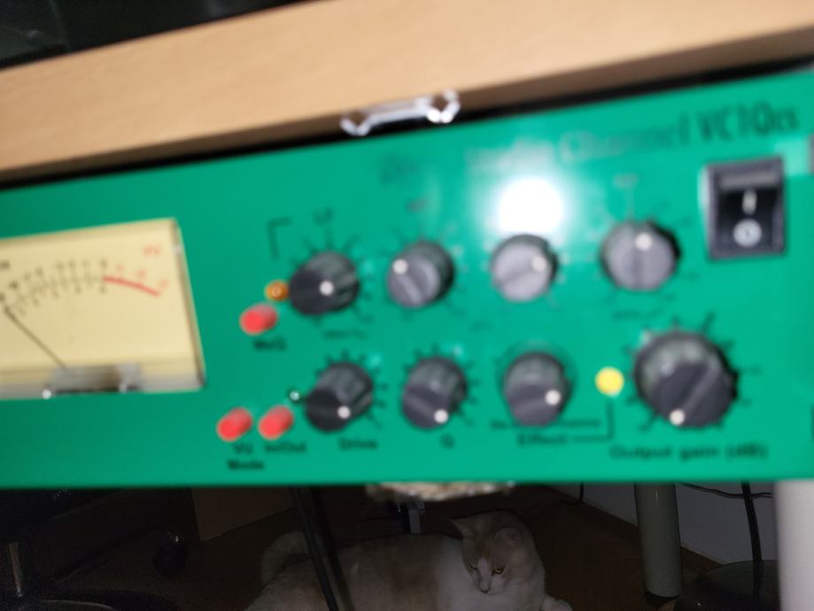 Analogni kompresor+eq+Preamp: Joe Meek VCQ1cs