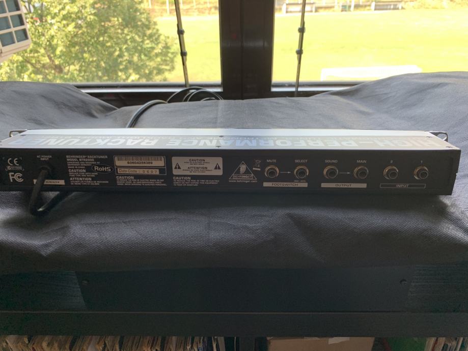 Behringer Rack Tuner BTR2000